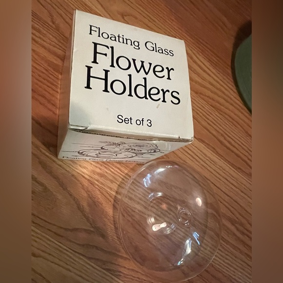 Wileywood Nursery | Accents | Floating Glass Flower Holders A Bonus Bud ...